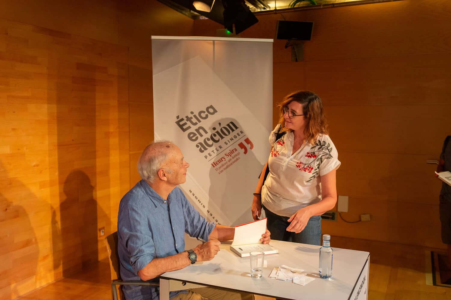 Conversando con Peter Singer sobre Henry Spira | Igualdad Animal